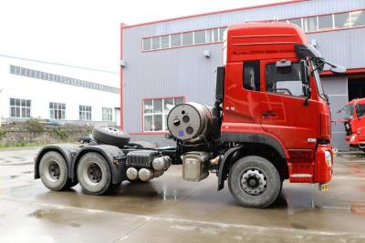 Cina 2 cambio inverso 6x4 Dongfeng 460hp 40 tonnellate Capacità di rimorchio GNL CNG trattore testa del camion in vendita