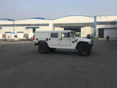 Cina Vivi il meglio di entrambi i mondi con Dongfeng Warrior Civil Car 4x4 Off Road Sedan in vendita