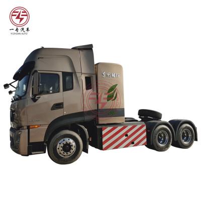 China Clean Energy 40 ton CNG Tractor Truck Dongfeng 6x4 460hp with Manual Air Conditioner for sale