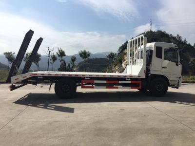 Cina Dongfeng 10 tonnellate basso autocarro piatto per il facile trasporto di macchine da costruzione in vendita