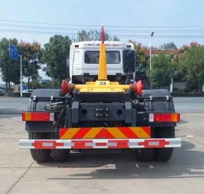 Cina Hook Lift Euro 5 Dongfeng 6X4 camion sanitario per la raccolta dei rifiuti su misura in vendita