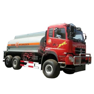 Cina Trasmissione manuale Dongfeng 6x6 All-Wheel Drive Mini Oil Tanker Truck for Benefit in vendita