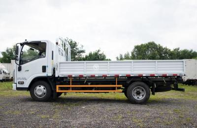 Cina 4X2 Mini Truck 2T Cargo leggero con motore Cummins e trasmissione manuale sinistra EURO 5 in vendita