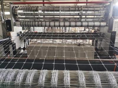 China El Plc fijó la cerca Machine Animal Protection Mesh Width del prado del nudo 2440m m for sale