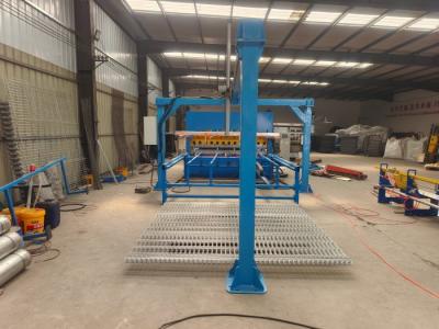 China Online Bending Capacity 60 Pcs / Hour Mesh Size 50*200mm Fence Mesh Welding Machine for sale