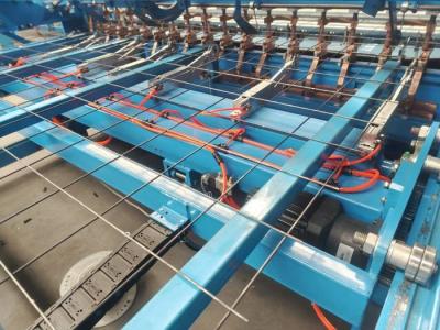 Cina Cavo Mesh Welding Machine Motor 5.5kw di dimensione 100*100mm completamente automatico in vendita