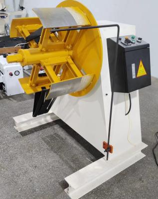 China Automatic Uncoiler Machine with 15m/min Feeding Speed and Hydraulic/Electric Drive for Steel Coil Processing for sale