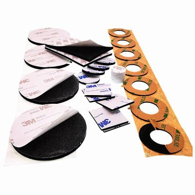 Cina Guarnizioni taglianti del nastro/spugna del neoprene con la schiuma adesiva acrilica del CR in vendita