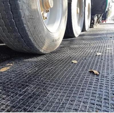China Asphalt Coated Fiberglass Geotextile Geogrid für Straßen-Verstärkung zu verkaufen