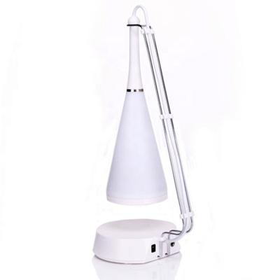 Cina Atmosphere lamp factory price 7 color options and RGB changing led desk lamp with speaker for music wholesale in vendita