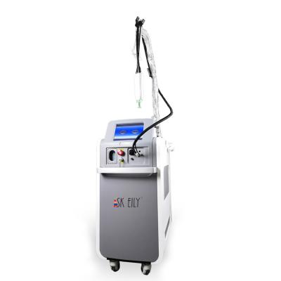 Cina Macchina di depilazione del laser di AC220V 10A 1064nm 755nm in vendita