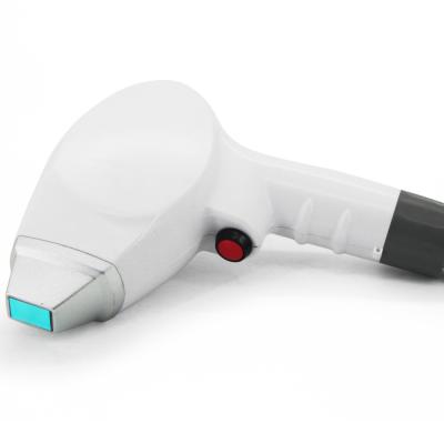 Cina raffreddamento ad acqua della macchina di depilazione del laser a diodi 600w 808 in vendita