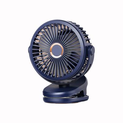 Cina 7200mAh Extra Large Capacity Clip On Desktop Fan With Three Speeds Working Up To 8H in vendita