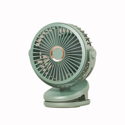 Cina 7200mAh Extra Large Capacity Clip On Desktop Fan With Three Speeds Working Up To 8H in vendita