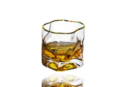 China Rim Hand Blown dourado 95mm forma irregular de 7 vidros do uísque da torção da onça, Crystal Whiskey Glasses sem chumbo à venda