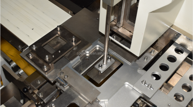 Machine wrapping components and mechanisms