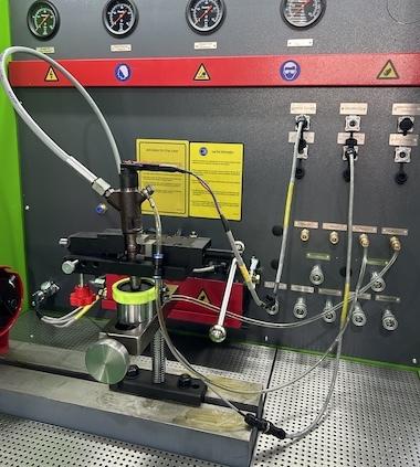 Quality CR518 Common Rail Diesel Injector Tester Electronic Calibration Diagnostic for sale