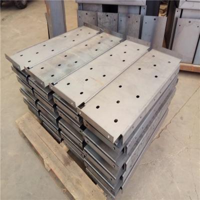 Cina Servizi di alluminio di piegamento d'anodizzazione di montaggio della lamiera sottile del metallo di CNC di acciaio al carbonio in vendita