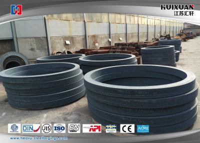 Cina 50Mn 4140 18CrNiMo7-6 ha forgiato il pezzo fucinato della flangia su misura flange d'acciaio in vendita