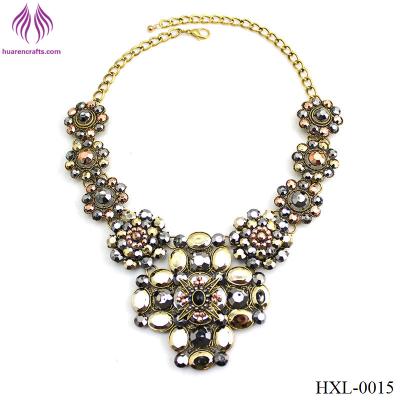 China Retro fashion large flower necklace women clavicle exaggerated necklace for sale