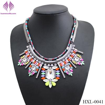 China Newest sweet flowers exaggerated fashion necklace for girls for sale