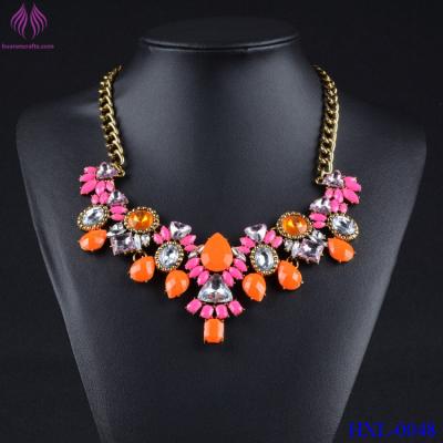 China Women Crystal Flower Pendant Choker Chain Bib Statement Necklace Fashion Jewelry for sale