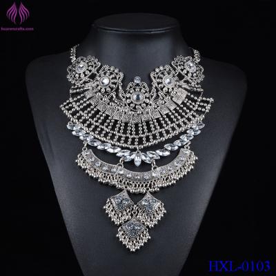 China New Women Jewelry Pendant Crystal Choker Chunky Bib Statement Necklace Flower for sale
