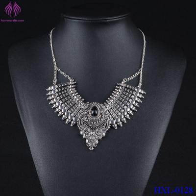 China New Fashion Pendant Chain Crystal Choker Chunky Statement Bib Necklace Jewelry for sale