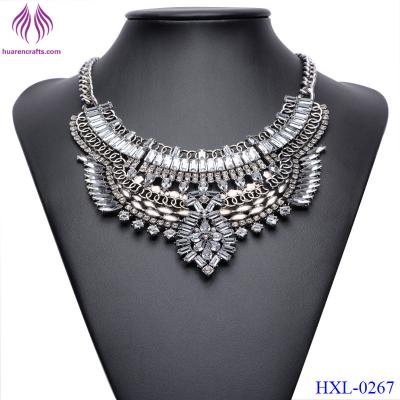 China Fashion Charm Crystal Chunky Statement Bib Necklace Party Jewelry Flower Choker for sale