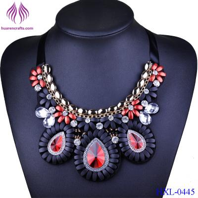 China New arrival fashion white black crystal bead pendant statement collar necklace for sale