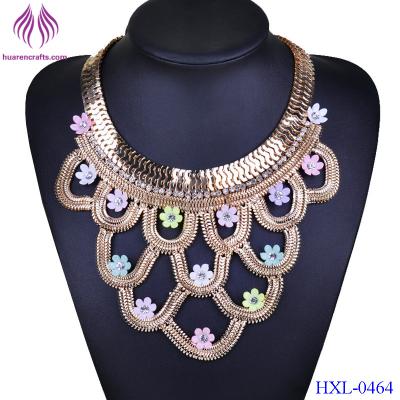 China Jewelry Crystal Flower chain Collar Choker Statement Geometric Unique Necklace for sale