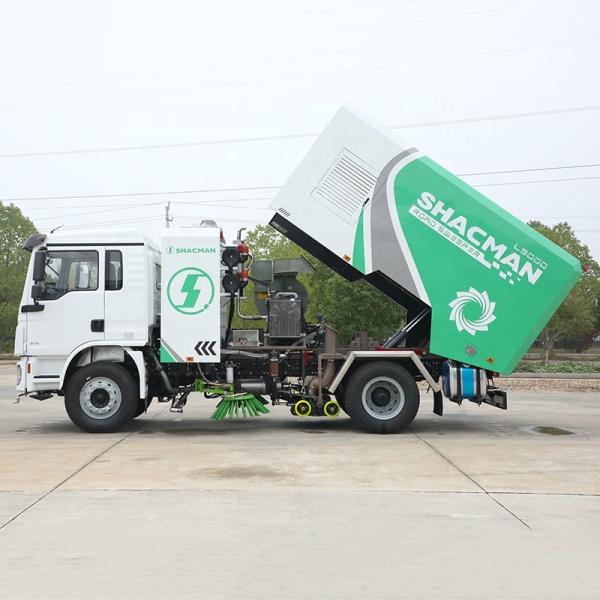 Quality Industrial Road Sweeper Truck All Closed Left Right 4x2 Street Cleaning Machine for sale
