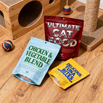 China Zipper Bag Three Layer Composite Packaging Plastic Bag Pet Vmpet Pe Material Structure Moisture Resistant Cat Food Bag for sale