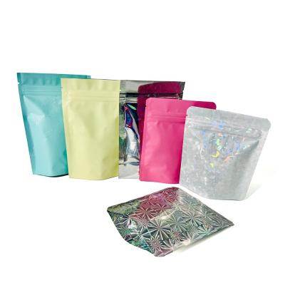 China Heat Seal 3.5g 7g Oz Blank Bags Zipper Stand Up Mylar Bags Matte White Holographic Surface Pouch Food Snacks Packaging for sale