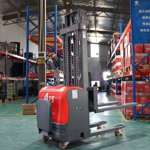 Quality 2000kg Capacity Dual Lifting Mast Hydraulic System Reliable Climbing Performance for sale