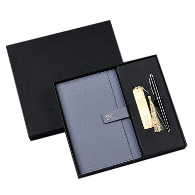 Chine A5 Notebook Bookmark Signature Pen Set Logo personnalisé Box cadeau d'affaires pour les sports et les jeux à vendre