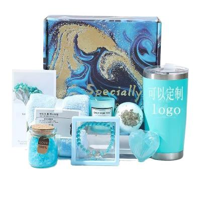 Cina Stampa a schermo di seta Set regalo portatile con candela di aromaterapia e palla da bagno in vendita