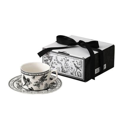 Chine Xiao Xiangfeng Coupe de café noir et blanc et assiette parfaite pour les sports et les jeux à vendre