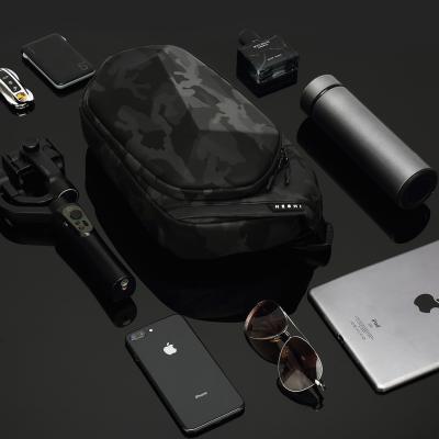 China Shaping Bag Summer Trend Casual Waist Bag 2 Color Graphics Color Printing for Graphics for sale