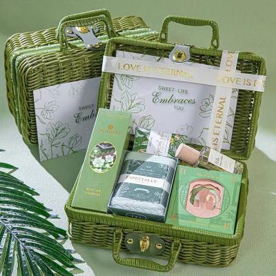 China Grüner Weinkorb Handgeschenk Funktional für Alumni-Beziehungen / Klassentreffen zu verkaufen