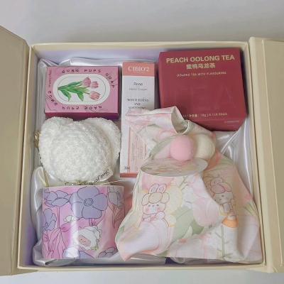 중국 졸업생 관계 및 학급 재회 중국어 핸드헬드 조이 사탕 상자 노란색 디자인 판매용