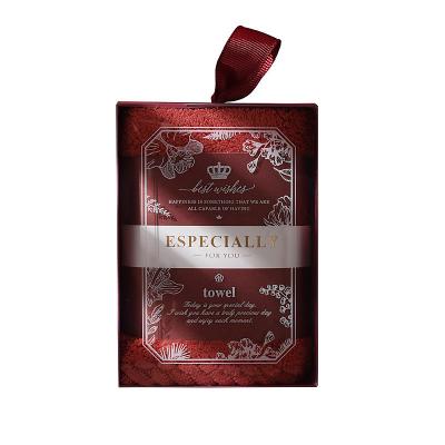 Chine Taille personnalisée Lumière Luxe Coral Plush serviettes Multi Style Douces Quadrées serviettes Présentation Ensemble cadeau à vendre