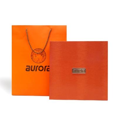 Cina Sciarpa quadrata e ombrello pieghevole per soluzioni di regalo aziendale in vendita