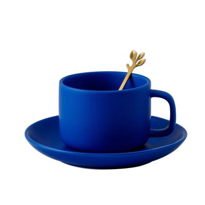 China Uitstekende Klein Blauwe Keramische Flower Coffee Cup en Plate Set voor Customized Logo Printing Te koop