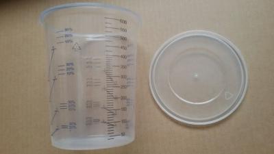 China 600cc with scales printing mixing cup with PP material calibrated mixing cups with cup lid for sale