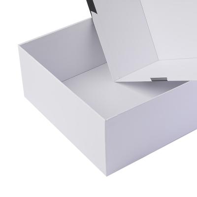 Cina Lo SGS 157g pieghevole ha personalizzato l'imballaggio su ordinazione del regalo dei contenitori di imballaggio in vendita