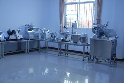Cina macchina dell'affettatrice della carne congelata lama di 220V 350mm per la cucina in vendita