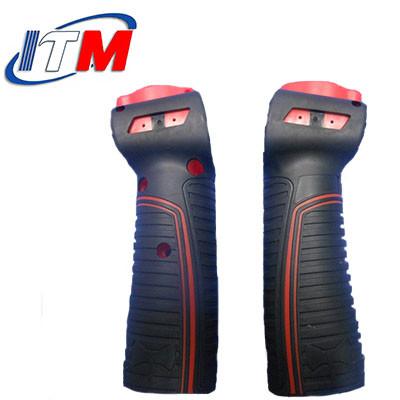 China Automotive 2K lens rotary mould with 2 injection nozzles, double color mold and manufacture with DFM report by ITM-mold for sale