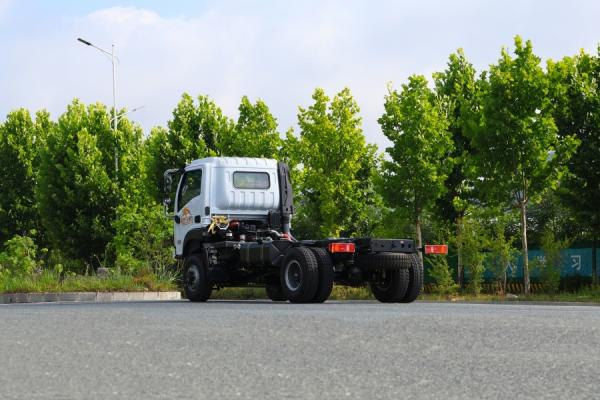 Quality Dongfeng four-wheel drive flat-head light truck off-road chassis for sale