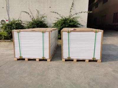 Cina ISO9001 rendono incombustibile il bordo lungo 10ft della schiuma del PVC di 10mm per la mobilia del Governo in vendita